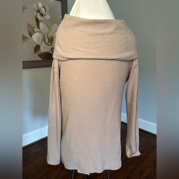 Doe & Rae | Sweaters | Doe Rae Cowl Neck Sweater | Poshmark